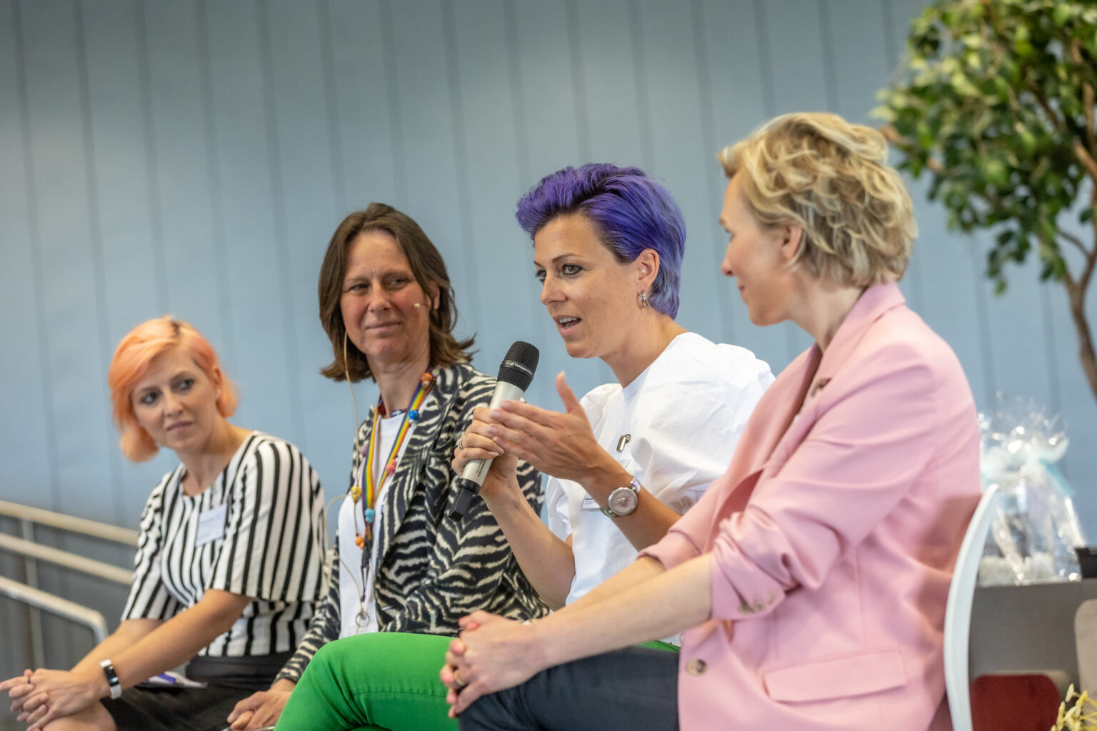 Women Leading the Energy Transition • 75inQ